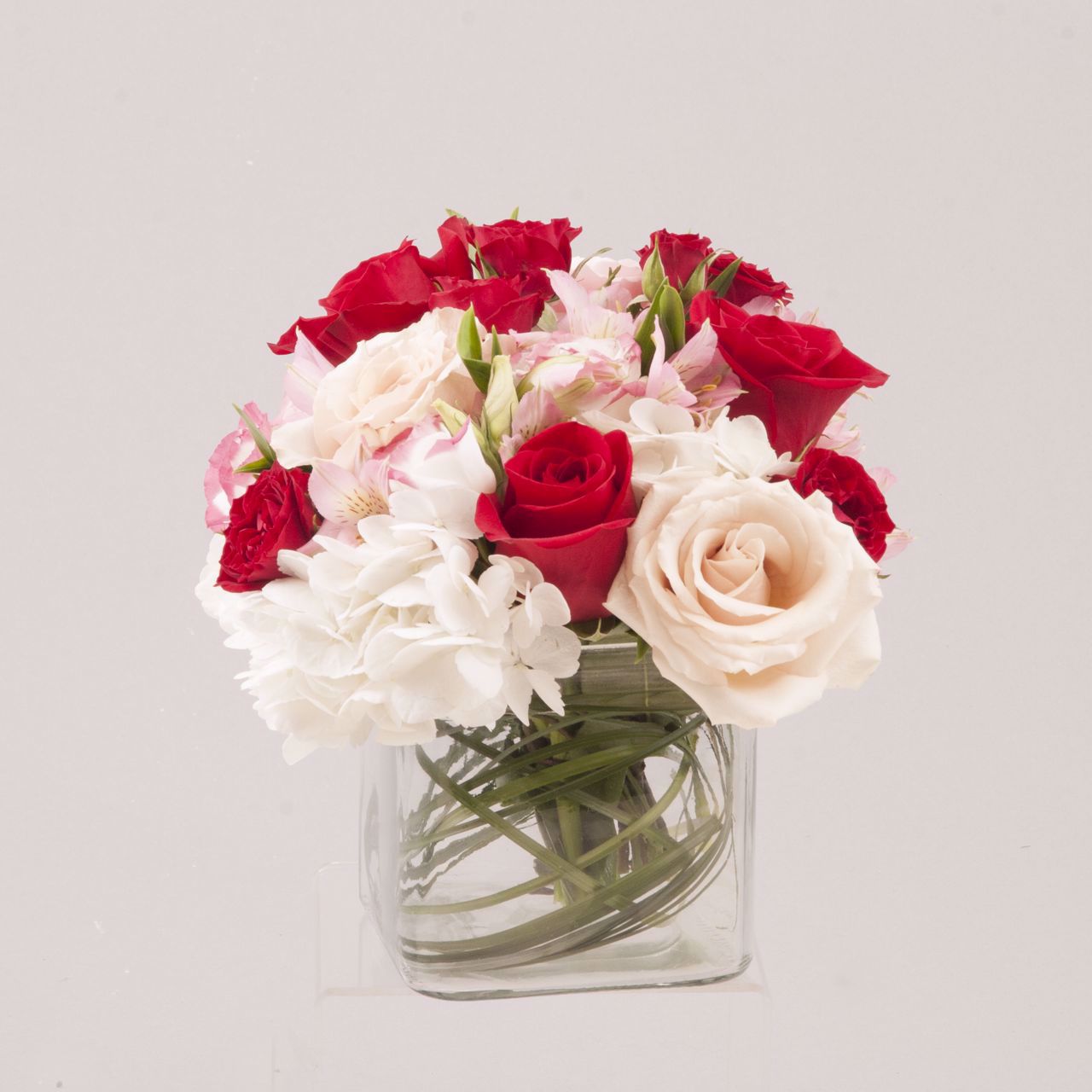 DirectFloral. 4" Square Vase